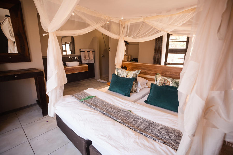 Toshari Lodge (Etosha Gateway) - About Us