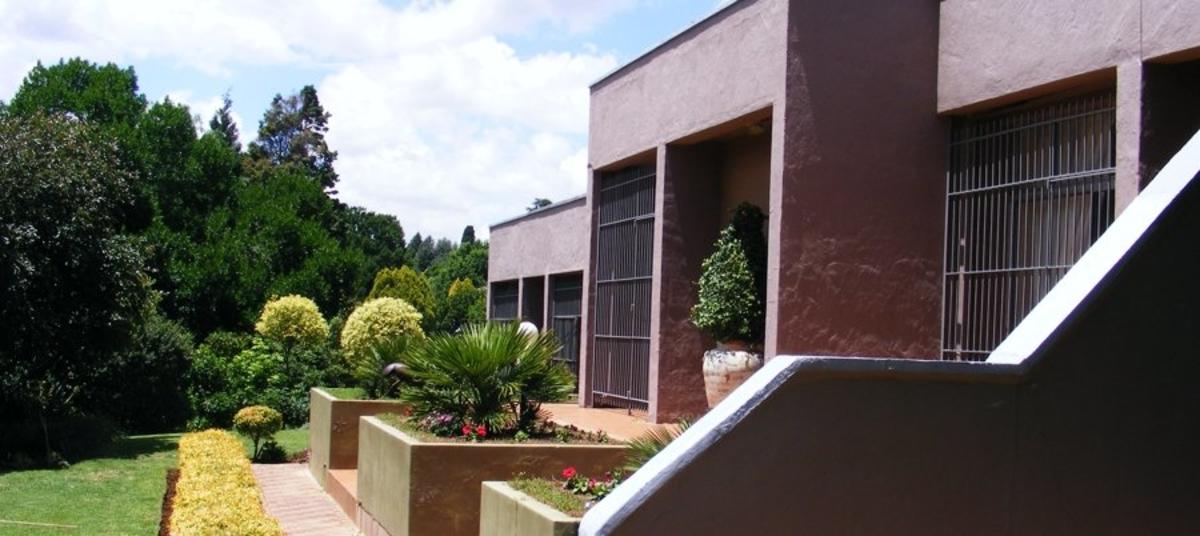 Thanda Tau in Vrede - BEST Getaways - South Africa's best weekend getaways