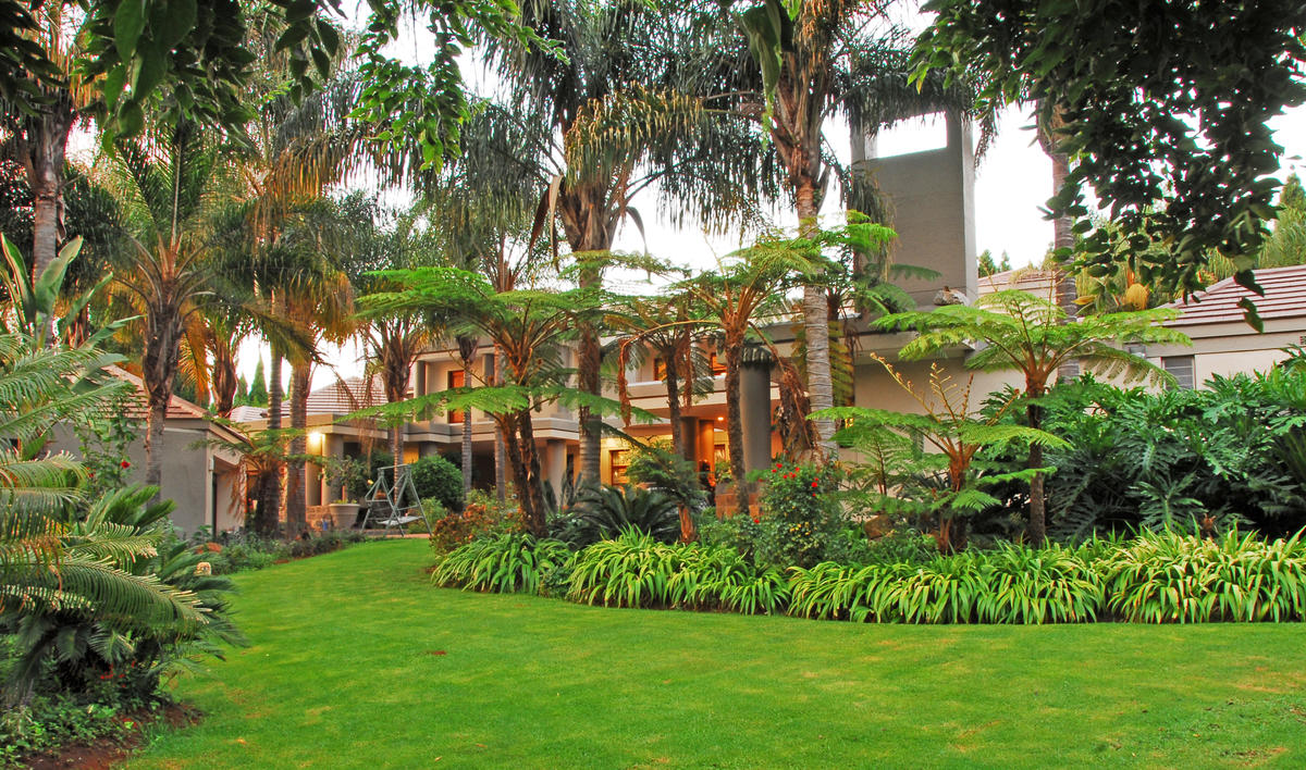 Tshinakie Family Resort Mooiplaats in Mooiplaats - BEST Getaways ...