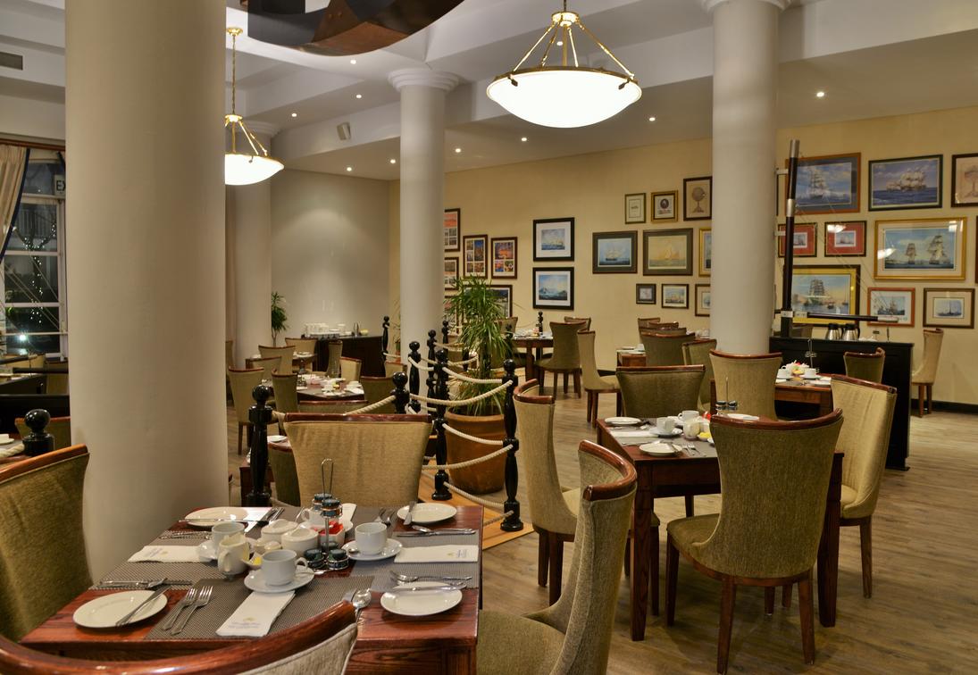 Commodore Hotel - Enjoy