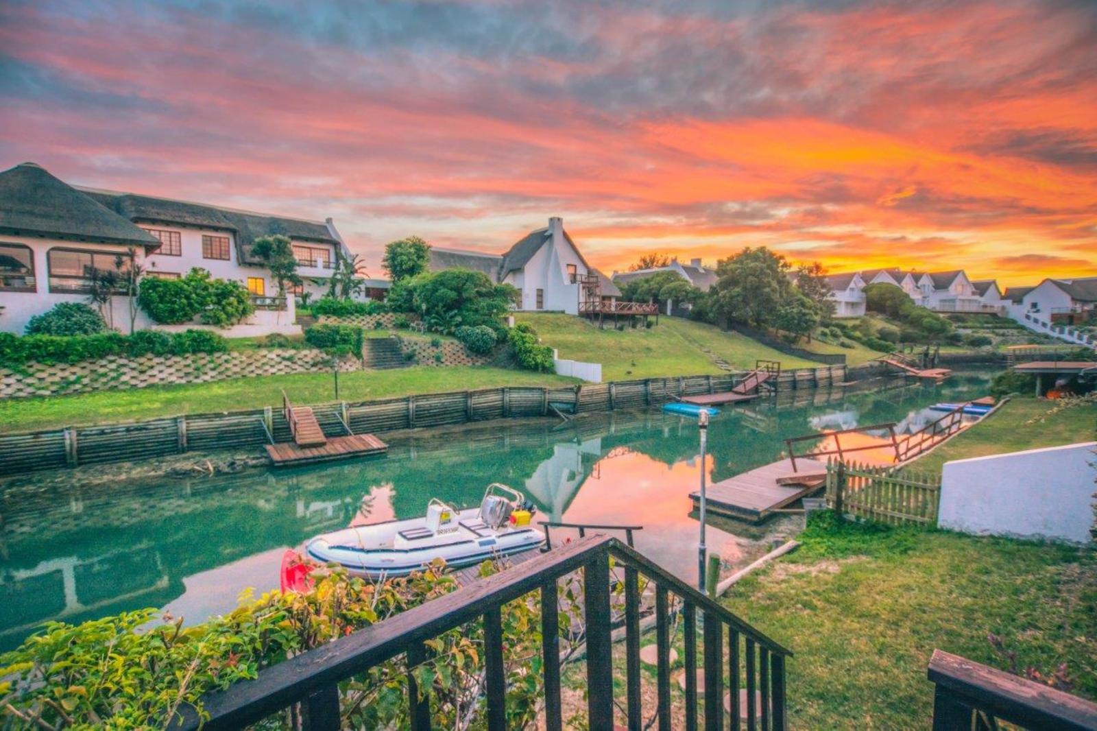 8 Sea Glades, Cape St Francis, Eastern Cape | Weekend Getaway ...