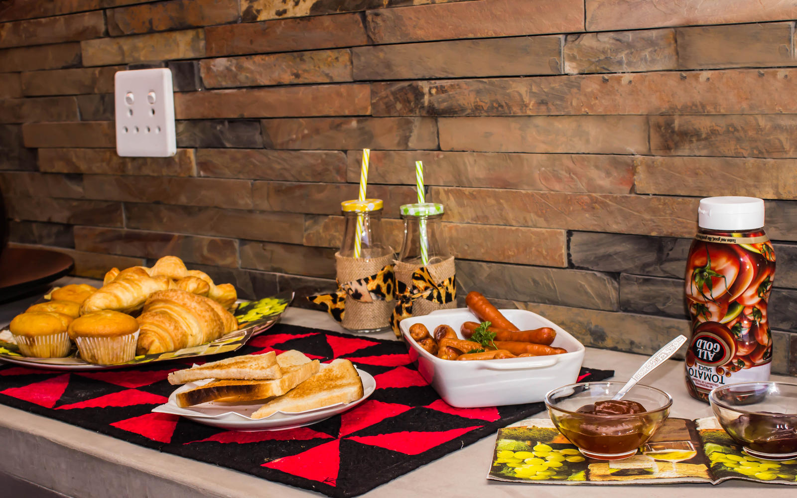 Oppi Hoek Guesthouse | Find Your Perfect Lodging, Self-Catering, or Bed ...