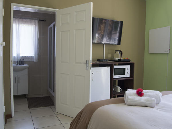 Summer Garden Guest House (Urban Jungle) in Benoni - BEST Getaways ...