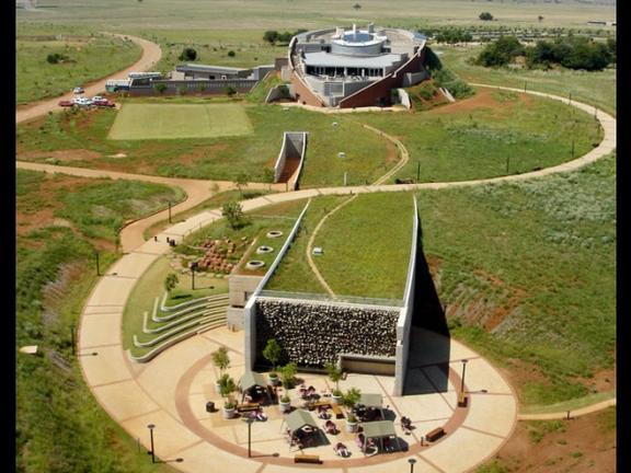 Full Day Maropeng - Cradle of Mankind
