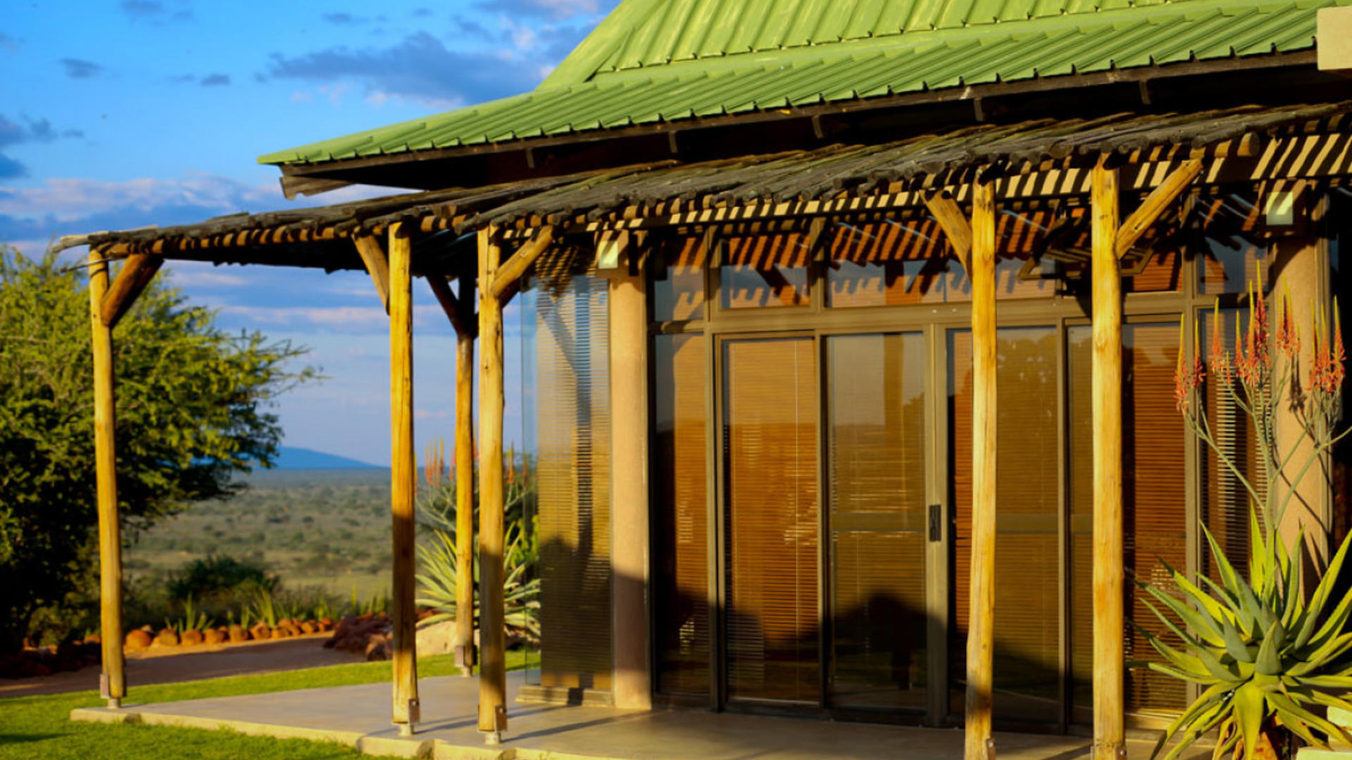 Otjiwa Safari Lodge - Home